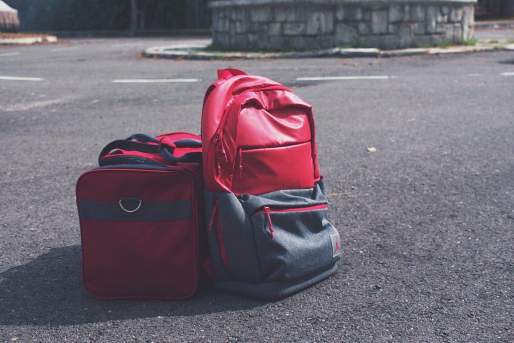 Packing Cubes vs Compression Bags: Here’s All You Need to Know - trekbible