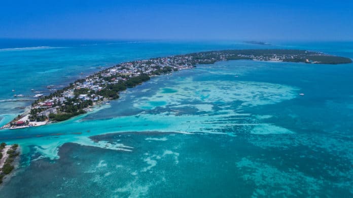 Moving To Belize: Important Pros And Cons To Know - trekbible